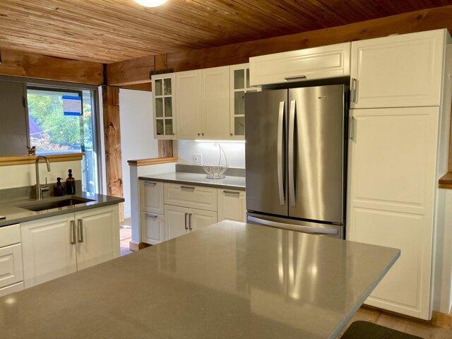 condo with 3 bedroom, Burlington VT ES105105888