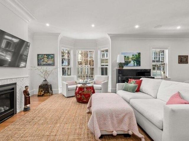 condo with 3 bedroom, Cambridge MA DLS102529233