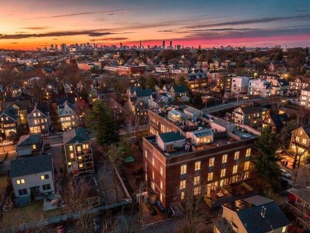 condo with 3 bedroom, Cambridge MA DLS102592687