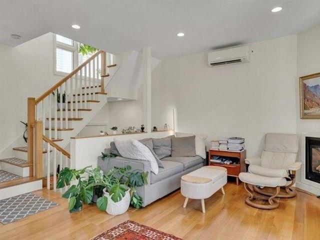condo with 3 bedroom, Cambridge MA DS102632872
