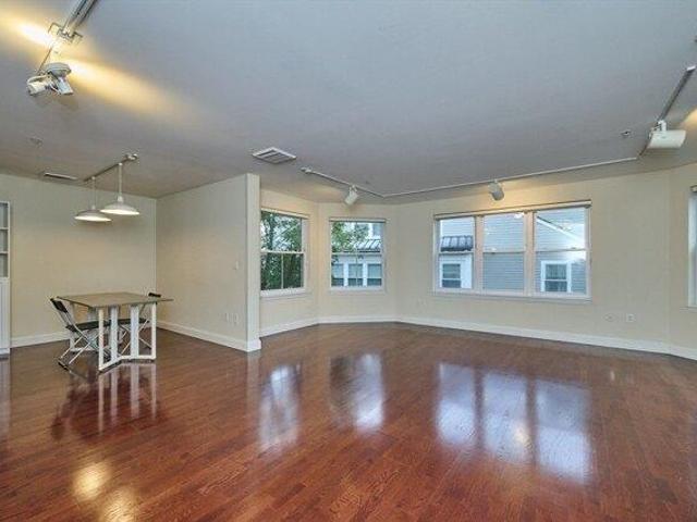 condo with 3 bedroom, Cambridge MA DS104478088