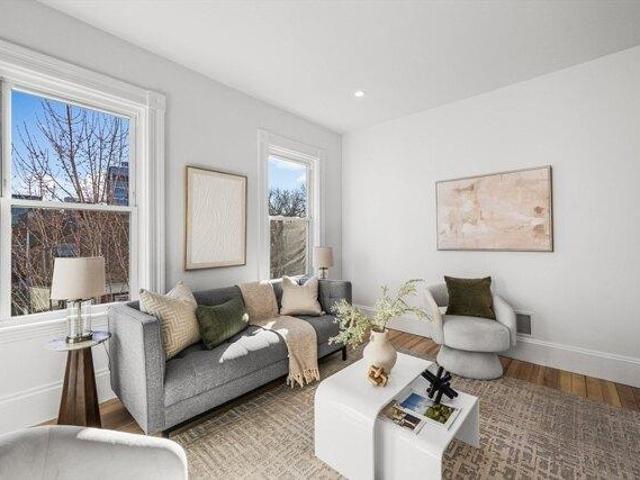 condo with 3 bedroom, Cambridge MA ES102826658