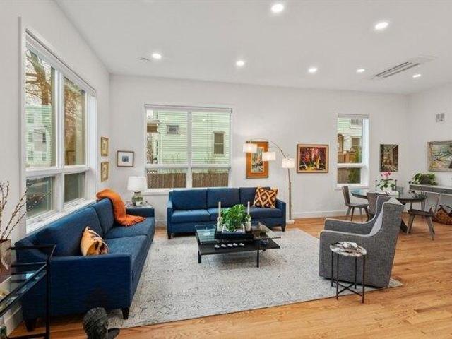 condo with 3 bedroom, Cambridge MA ES103442616