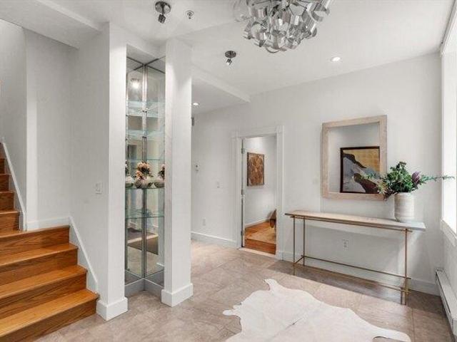 condo with 3 bedroom, Cambridge MA ES103099234