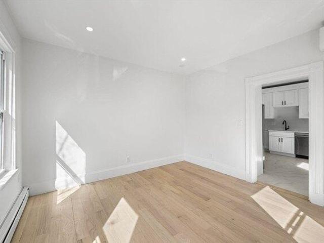 condo with 3 bedroom, Cambridge MA ES105060688