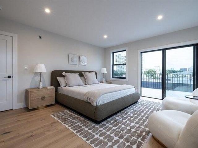 condo with 3 bedroom, Cambridge MA ES105094048