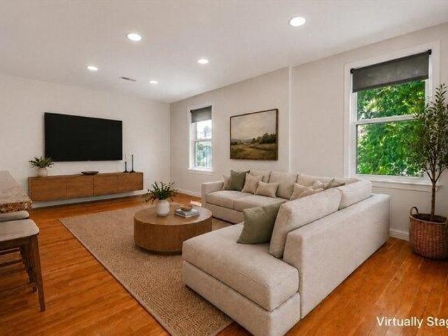 condo with 3 bedroom, Cambridge MA ES105107013