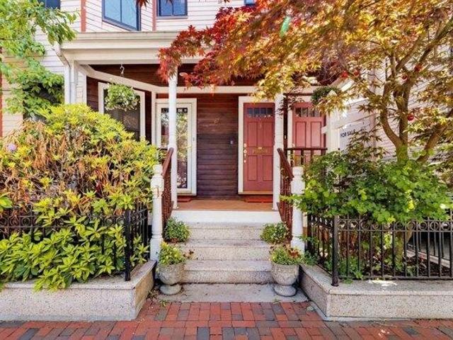 condo with 3 bedroom, Cambridge MA ES105116422
