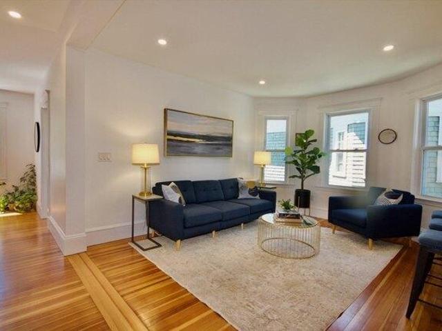 condo with 3 bedroom, Cambridge MA ES105116518