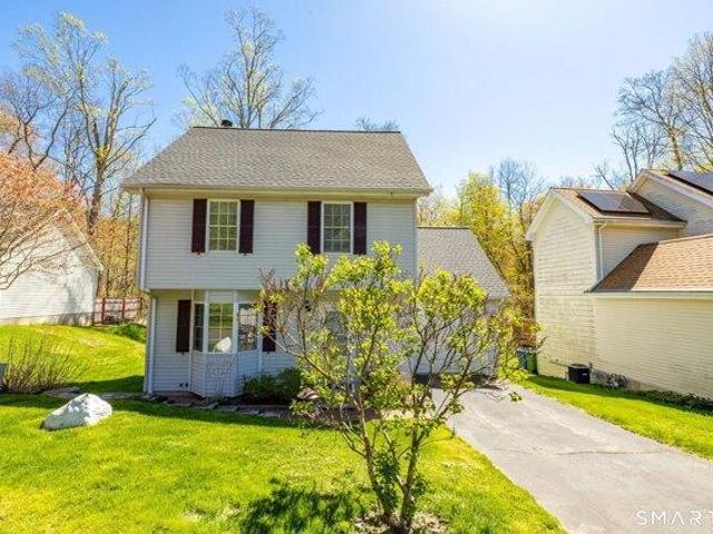 condo with 3 bedroom, Canton CT DS102029560