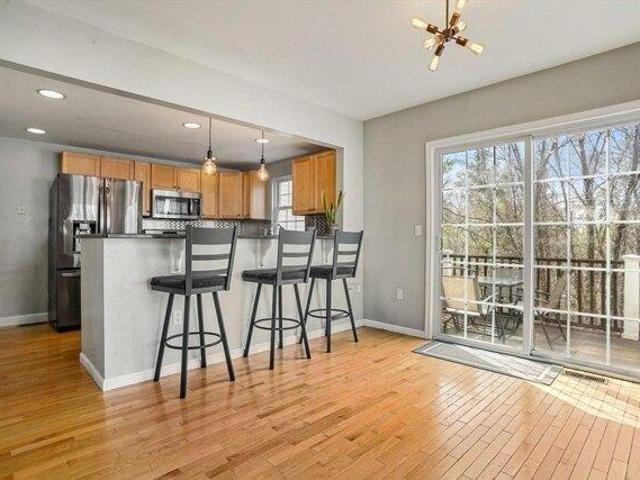 condo with 3 bedroom, Canton MA DS102370512