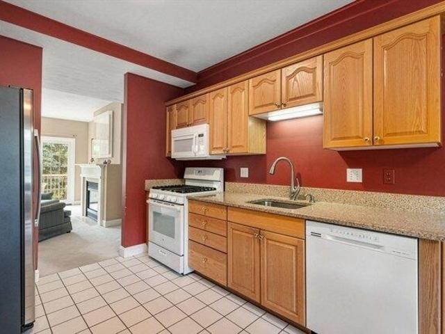 condo with 3 bedroom, Canton MA ES103438906