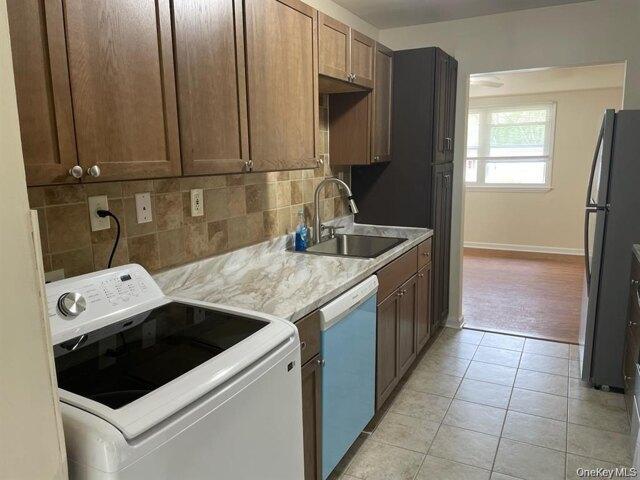 condo with 3 bedroom, Calverton NY DS103623556