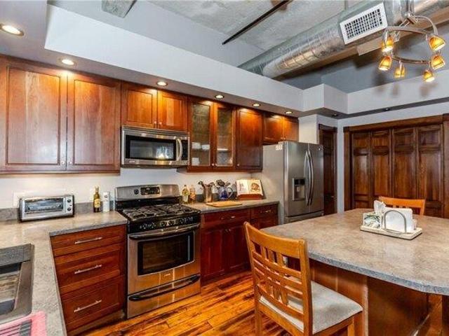 condo with 3 bedroom, Central Falls RI ES104044790