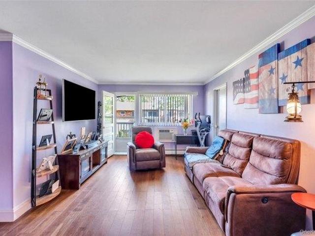condo with 3 bedroom, Central Islip NY DS103605671