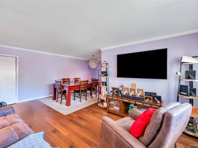 condo with 3 bedroom, Central Islip NY ES103605671