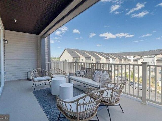 condo with 3 bedroom, Chantilly VA ES103627295