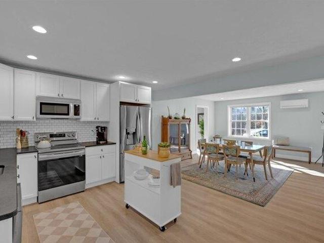 condo with 3 bedroom, Charlton MA ES105080505