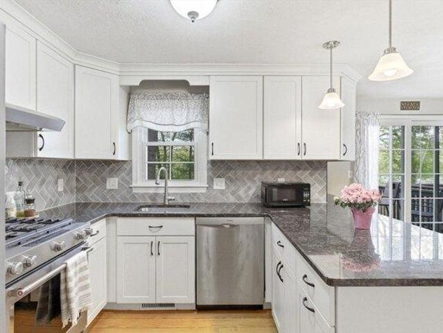 condo with 3 bedroom, Chelmsford MA DS102860236
