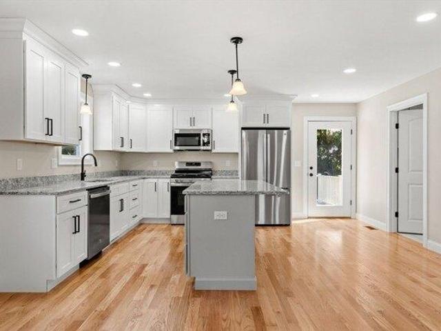 condo with 3 bedroom, Chelmsford MA ES105095989