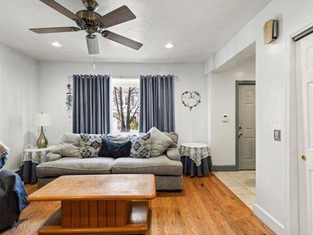 condo with 3 bedroom, Chelsea MA DLS102728338