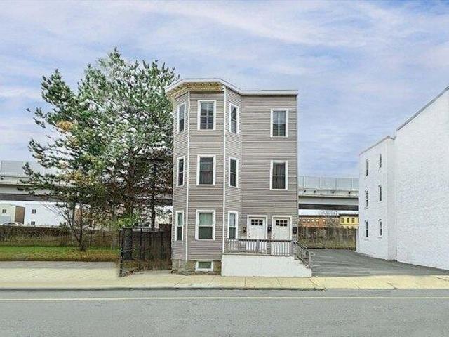 condo with 3 bedroom, Chelsea MA DS102728749