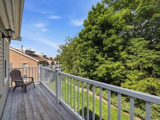 condo with 3 bedroom, Chelsea MA ES104920865