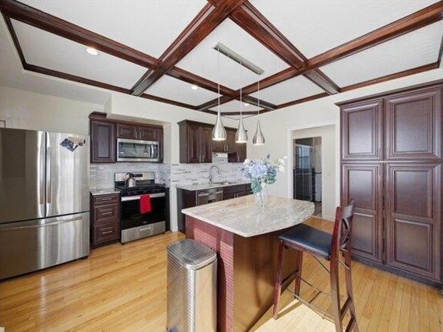 condo with 3 bedroom, Chelsea MA ES103442815