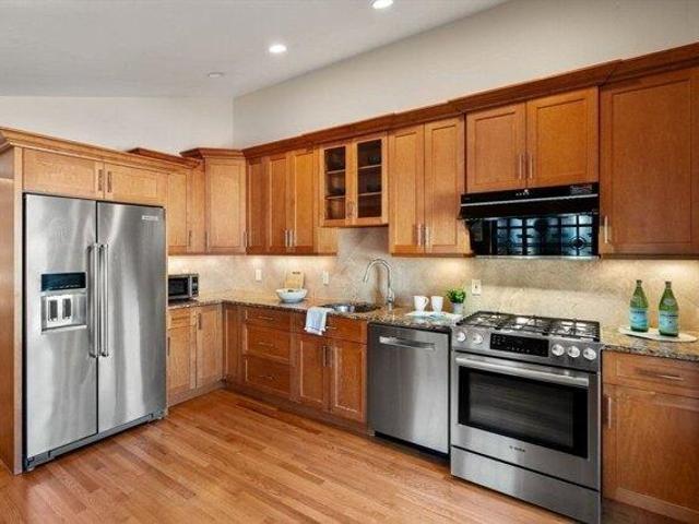 condo with 3 bedroom, Concord MA DS103036114