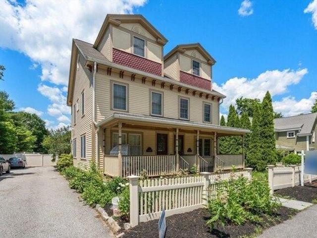 condo with 3 bedroom, Concord MA ES103968994