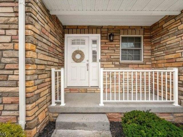 condo with 3 bedroom, Clark NJ DLS101780512
