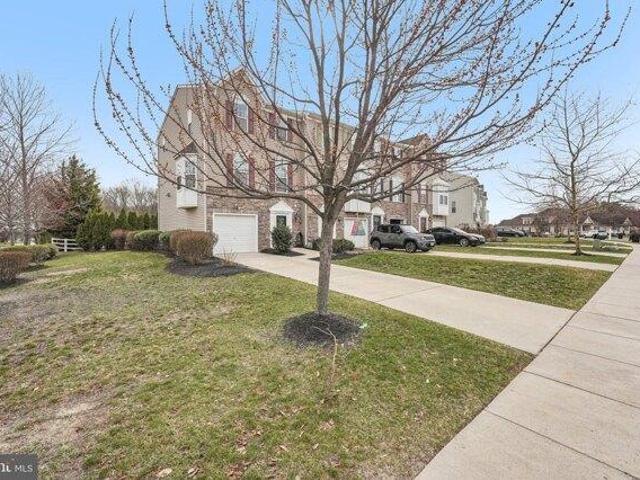 condo with 3 bedroom, Clementon NJ DS102318218