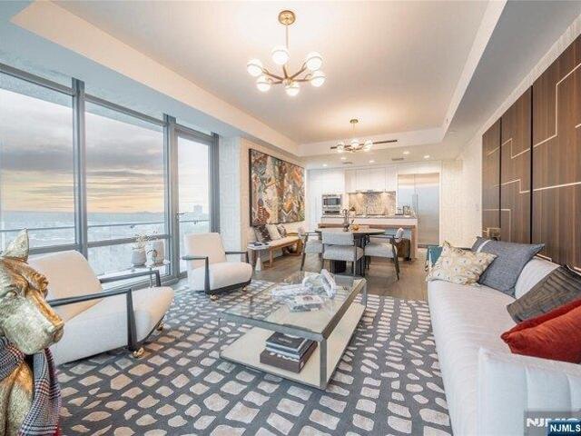 condo with 3 bedroom, Cliffside Park NJ DS102560770