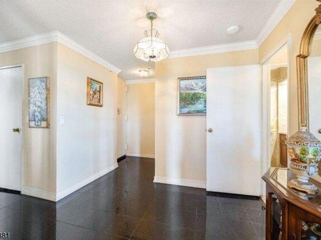 condo with 3 bedroom, Cliffside Park NJ ES103666268