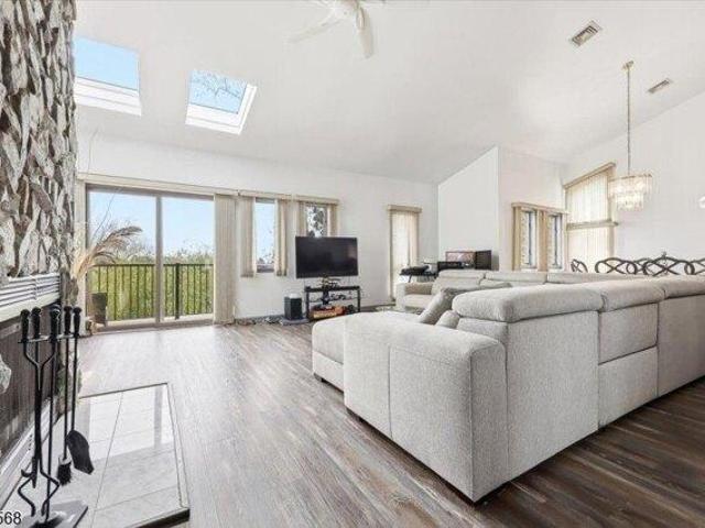 condo with 3 bedroom, Clifton NJ DS104266543