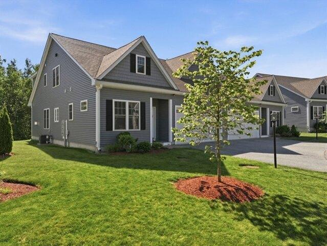 condo with 3 bedroom, Clinton MA DS104116695