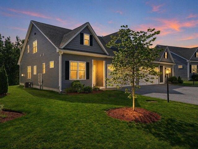 condo with 3 bedroom, Clinton MA ES104352894