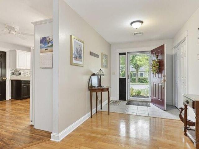condo with 3 bedroom, Cumberland ME DS104328747