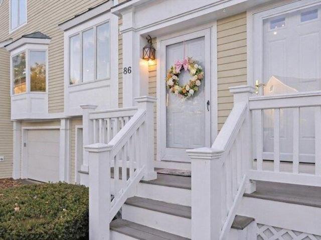 condo with 3 bedroom, Danvers MA DLS102258297