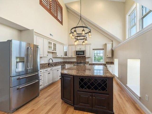 condo with 3 bedroom, Danvers MA ES104076858