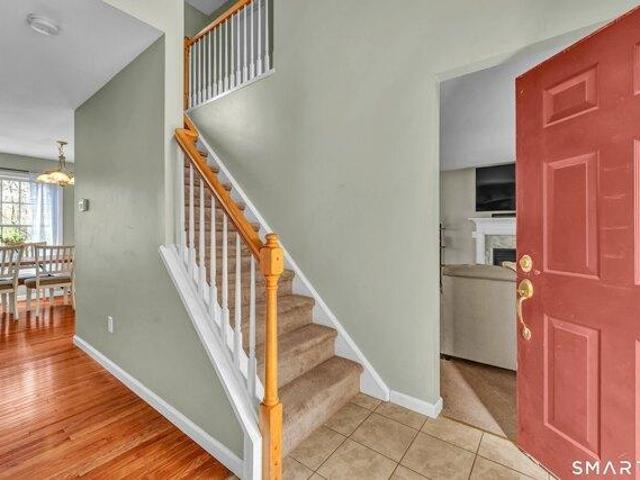 condo with 3 bedroom, Danbury CT ES104898375