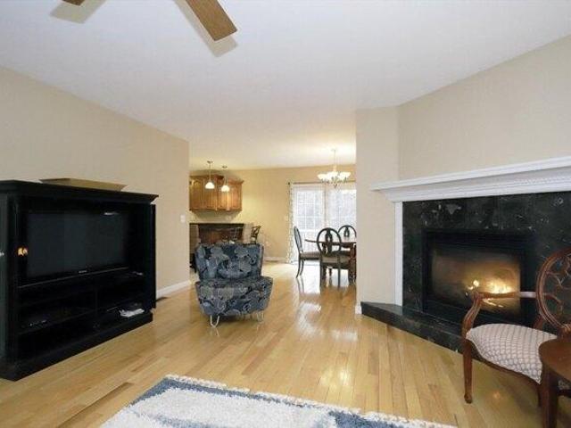 condo with 3 bedroom, Dartmouth MA DS102960343