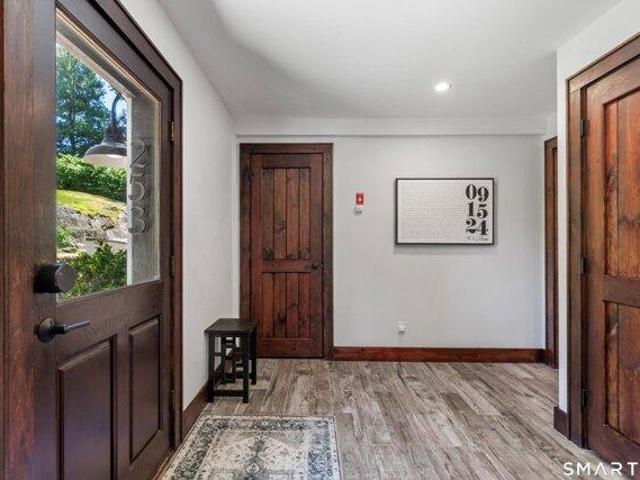 condo with 3 bedroom, Darien CT ES105206778