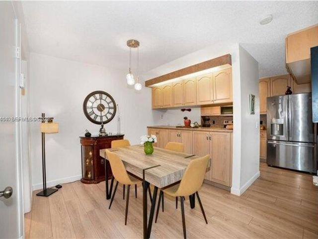 condo with 3 bedroom, Davie FL ES104900702