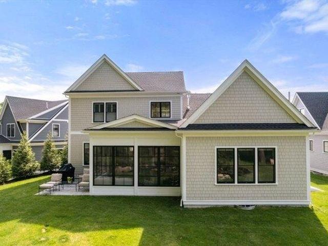 condo with 3 bedroom, Dedham MA ES104605629