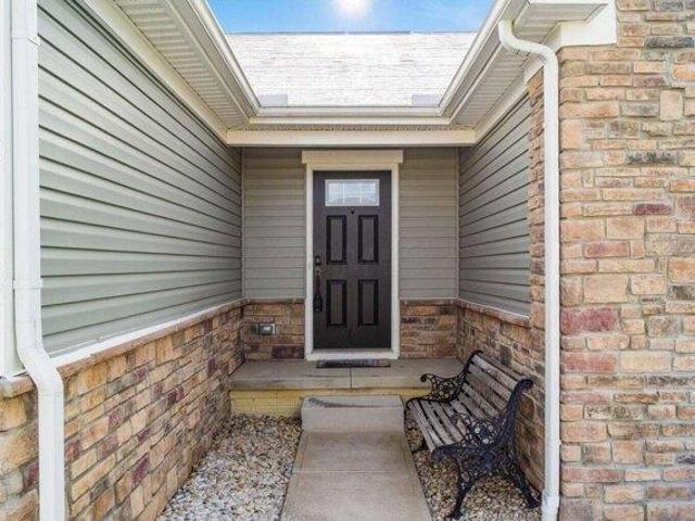 condo with 3 bedroom, Delaware OH ES103501008