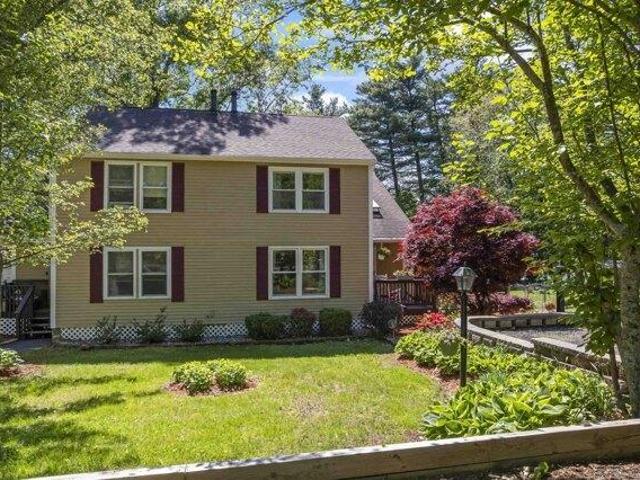 condo with 3 bedroom, Derry NH ES103222459