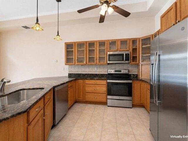 condo with 3 bedroom, Dover NH ES103886051