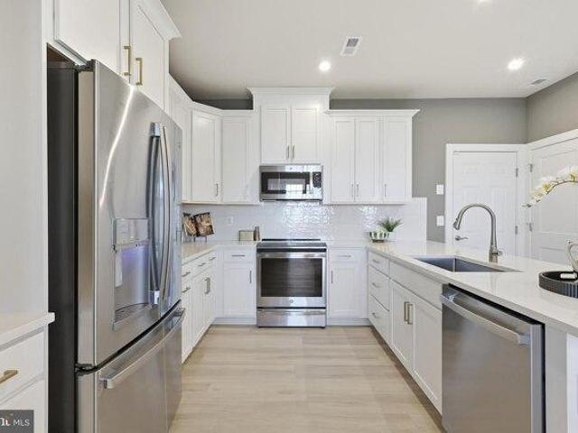 condo with 3 bedroom, Dumfries VA ES103603033