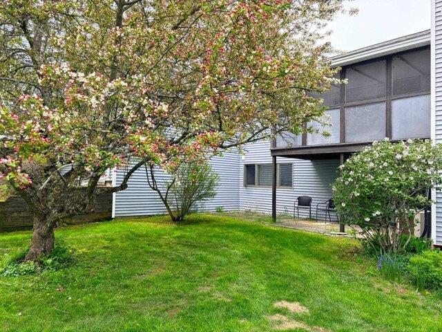 condo with 3 bedroom, Durham NH DLS103017844